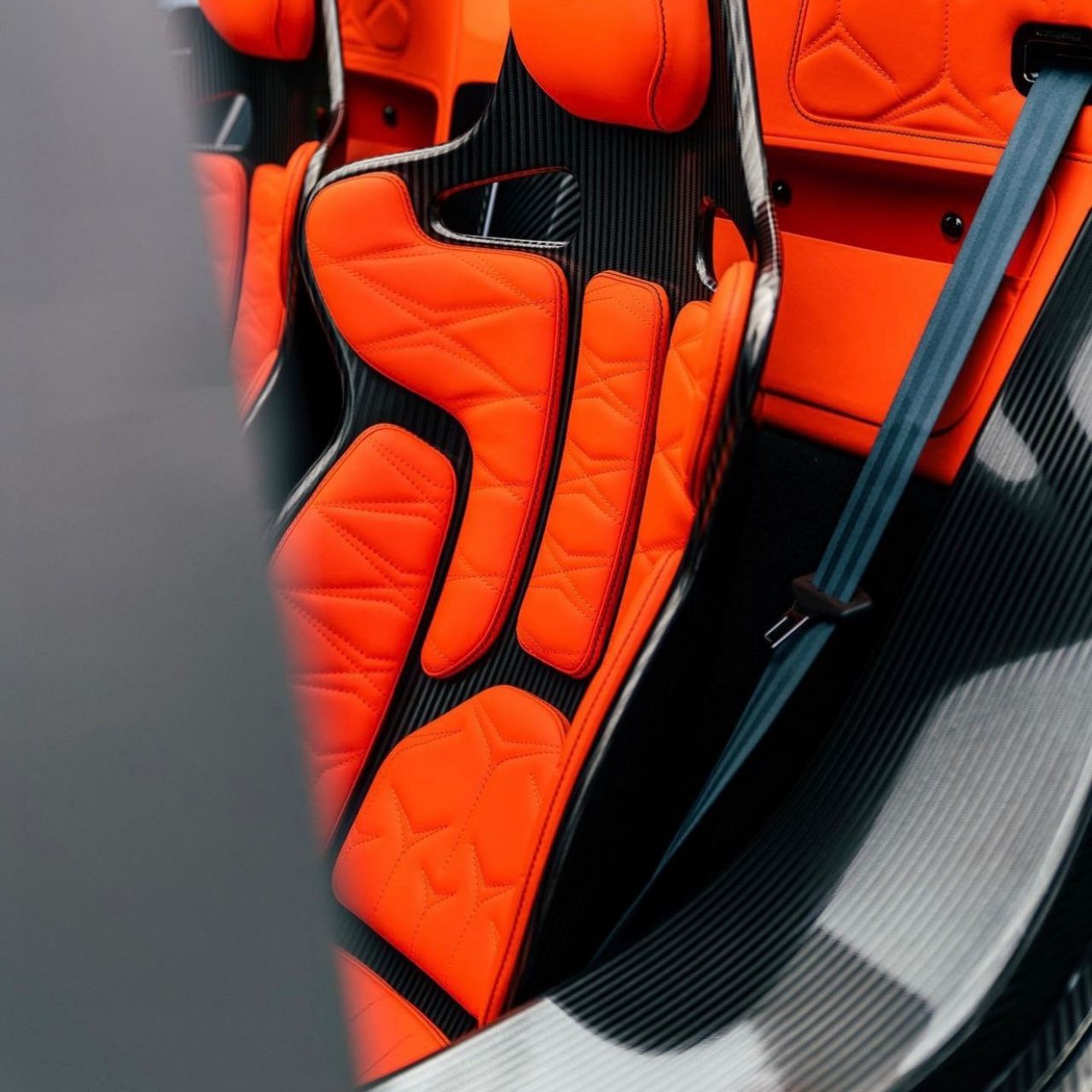 Koenigsegg CC850 Homage to The Record-Shattering CC8S, Unveiled in ...